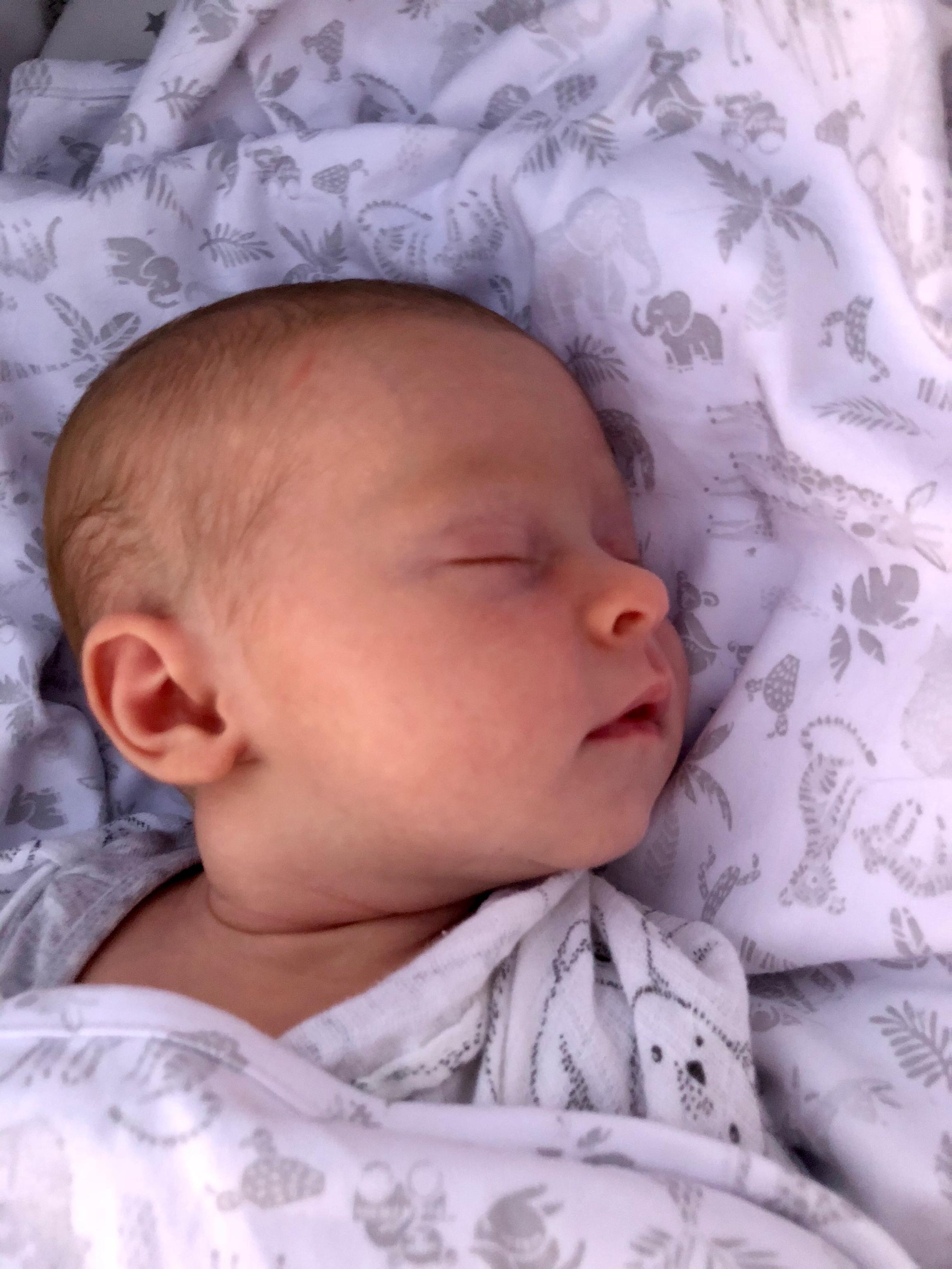 Difficulty breastfeeding? Maybe baby has a sore neck? – Flow Cranio and ...